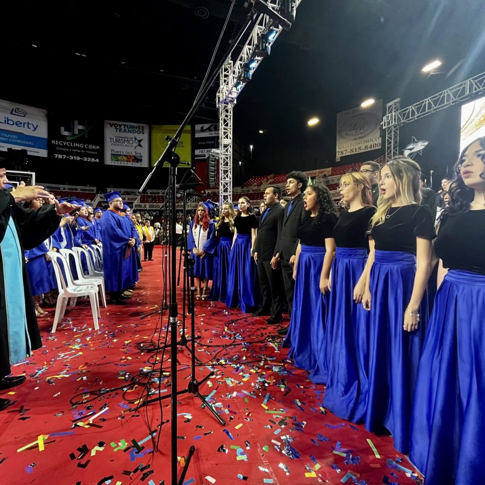 UPR Aguadilla celebra su cincuentenaria graduación – Universidad de ...